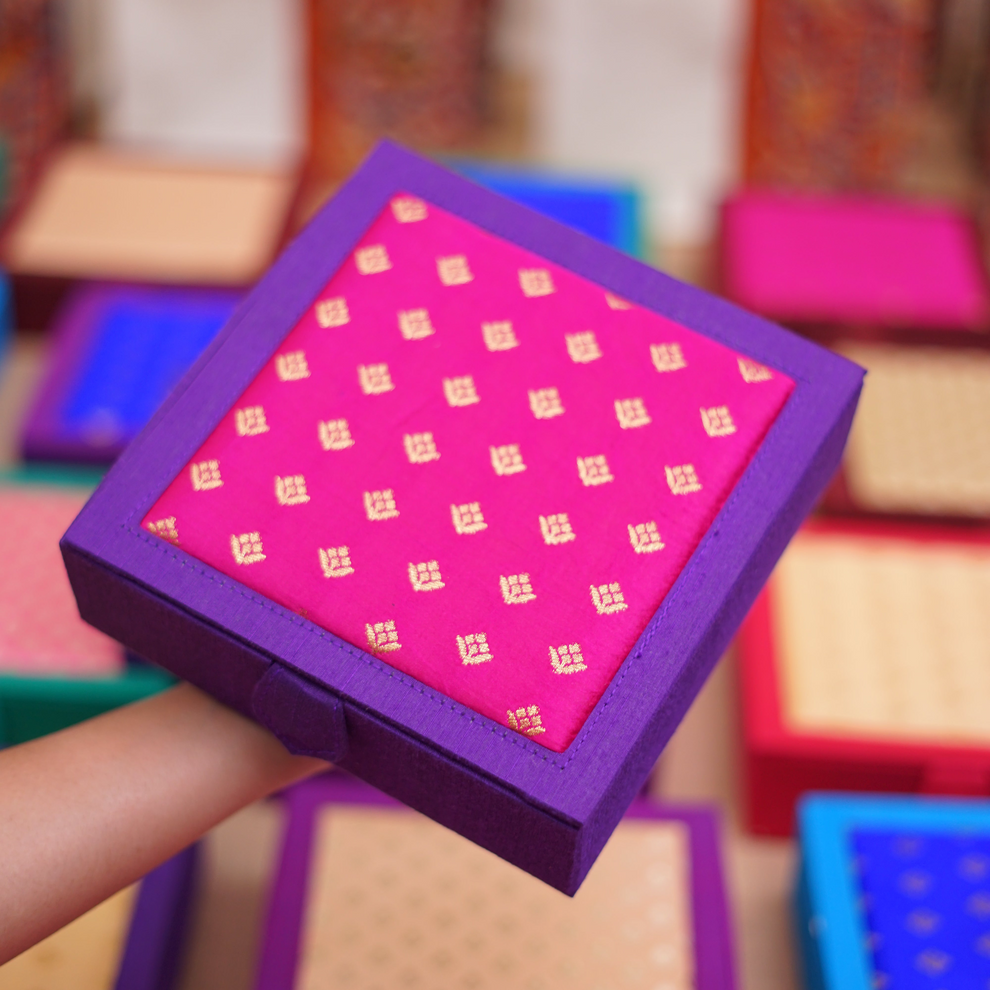 Raw silk Jewellery Organizer – Pai by Lee Gifts